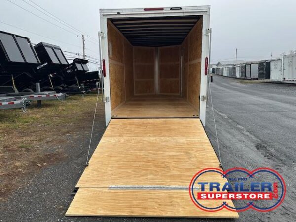 Homesteader 7 x 16 V-Nose Enclosed Trailer - HD Package